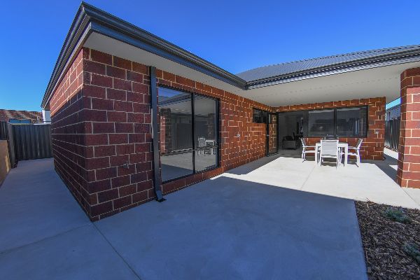 *NEW * High Physical Support 3 Bedroom Entire Home + OOA Room | Piara ...