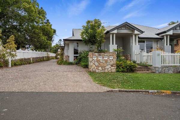 CENTENARY HEIGHTS, TOOWOOMBA QLD – HIGH PHYSICAL SUPPORT VILLA ...
